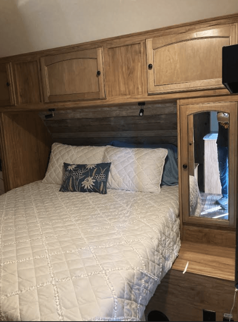 2019 Coachmen Freedom Express Ultra Lite 248RBS - National Vehicle