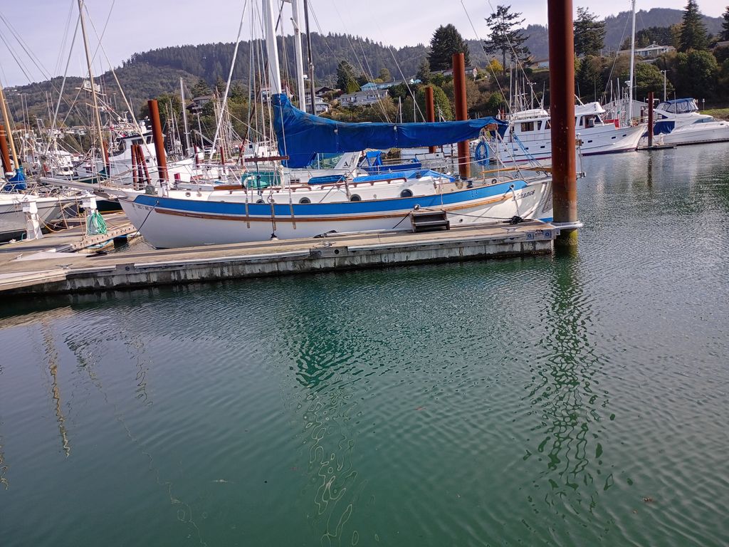 1977 Westsail 32 Cutter - National Vehicle