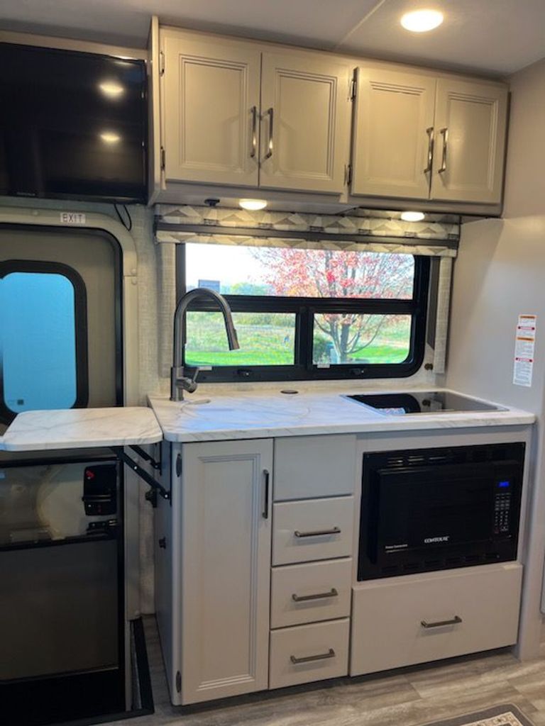 2024 Thor Motor Coach Gemini 23TW - National Vehicle