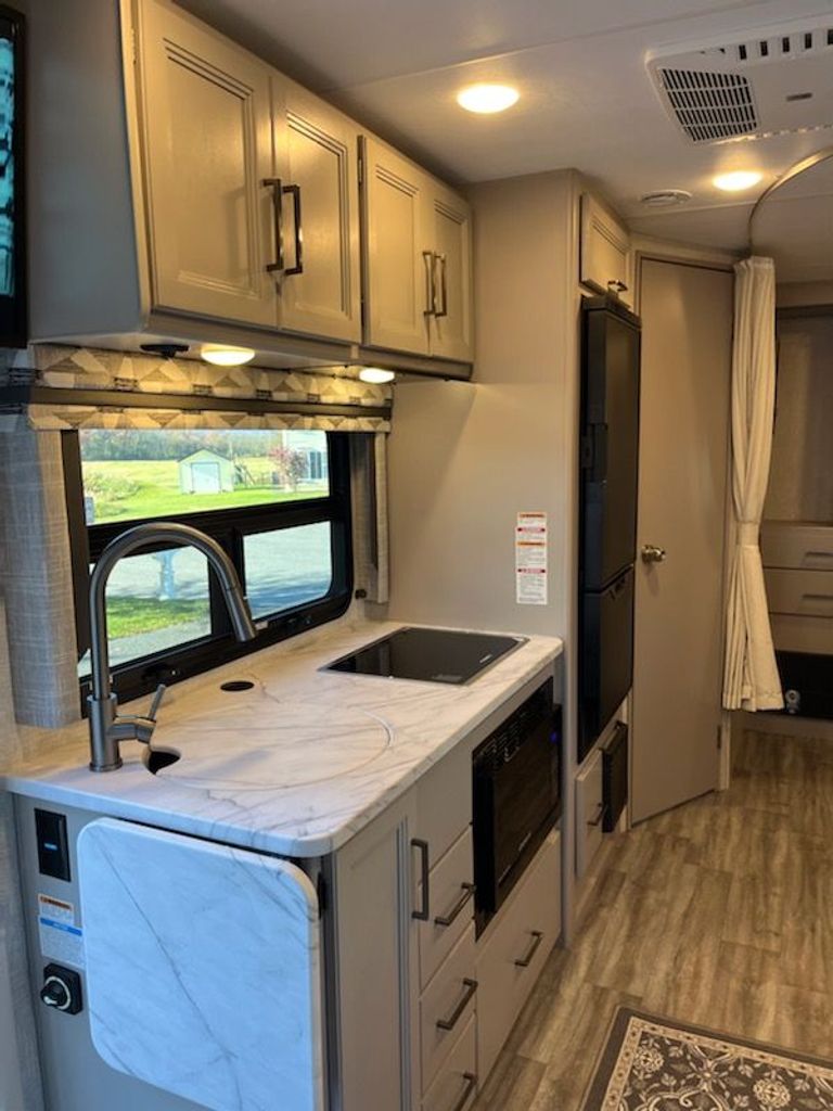 2024 Thor Motor Coach Gemini 23TW - National Vehicle