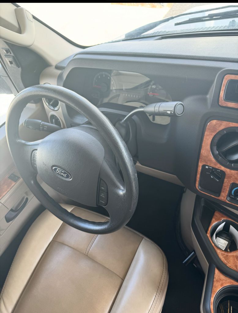 2018 Thor Motor Coach Quantum 25RC - National Vehicle