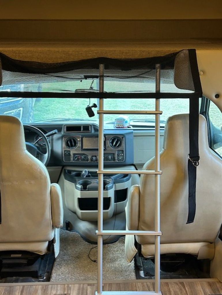 2018 Thor Motor Coach Quantum RC25 - National Vehicle