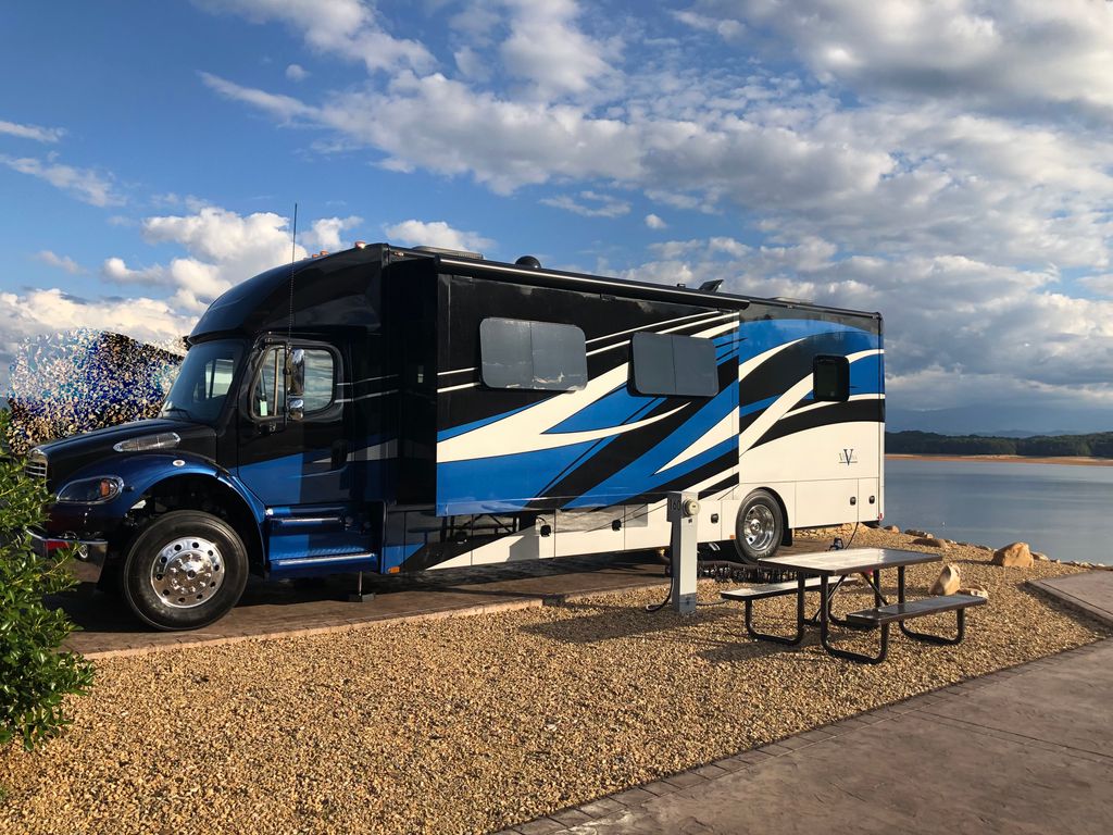 2020 Renegade Verona 36VSB - National Vehicle