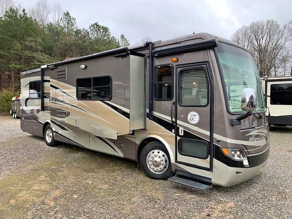 2013 Tiffin Motorhomes Allegro Breeze 32BR - National Vehicle