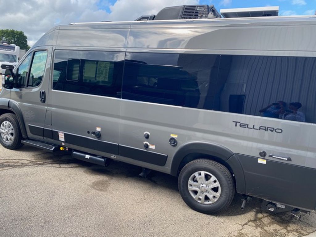 2025 Thor Motor Coach Sequence 20L - National Vehicle