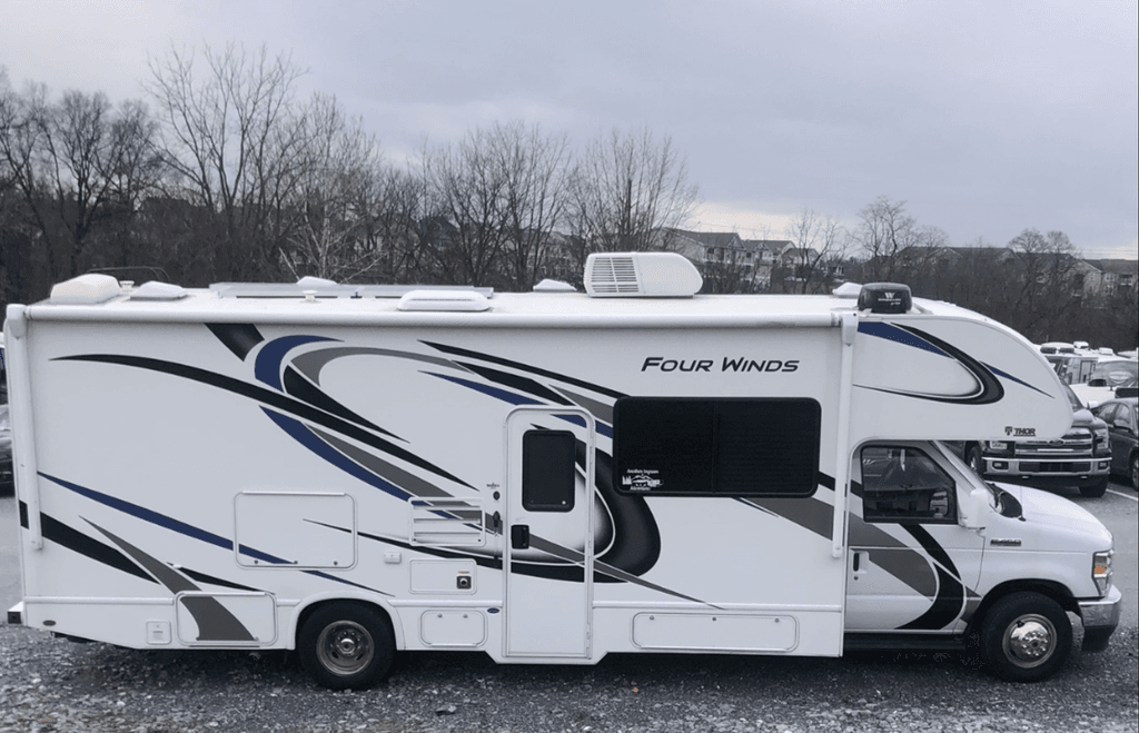 2021 Thor Motor Coach Four Winds 27R - National Vehicle