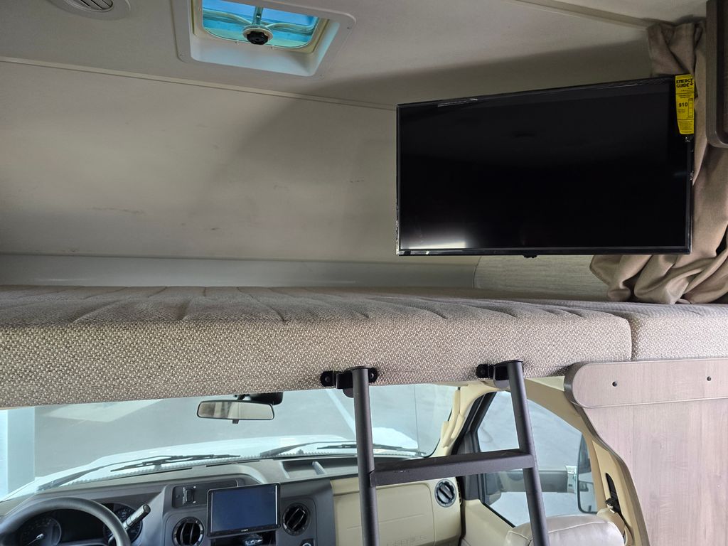2022 Winnebago Minnie Winnie 22M - National Vehicle