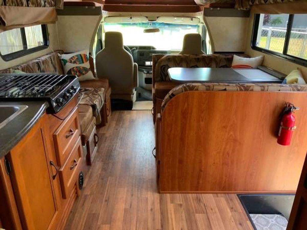 2012 Coachmen Freelander 28QB - National Vehicle