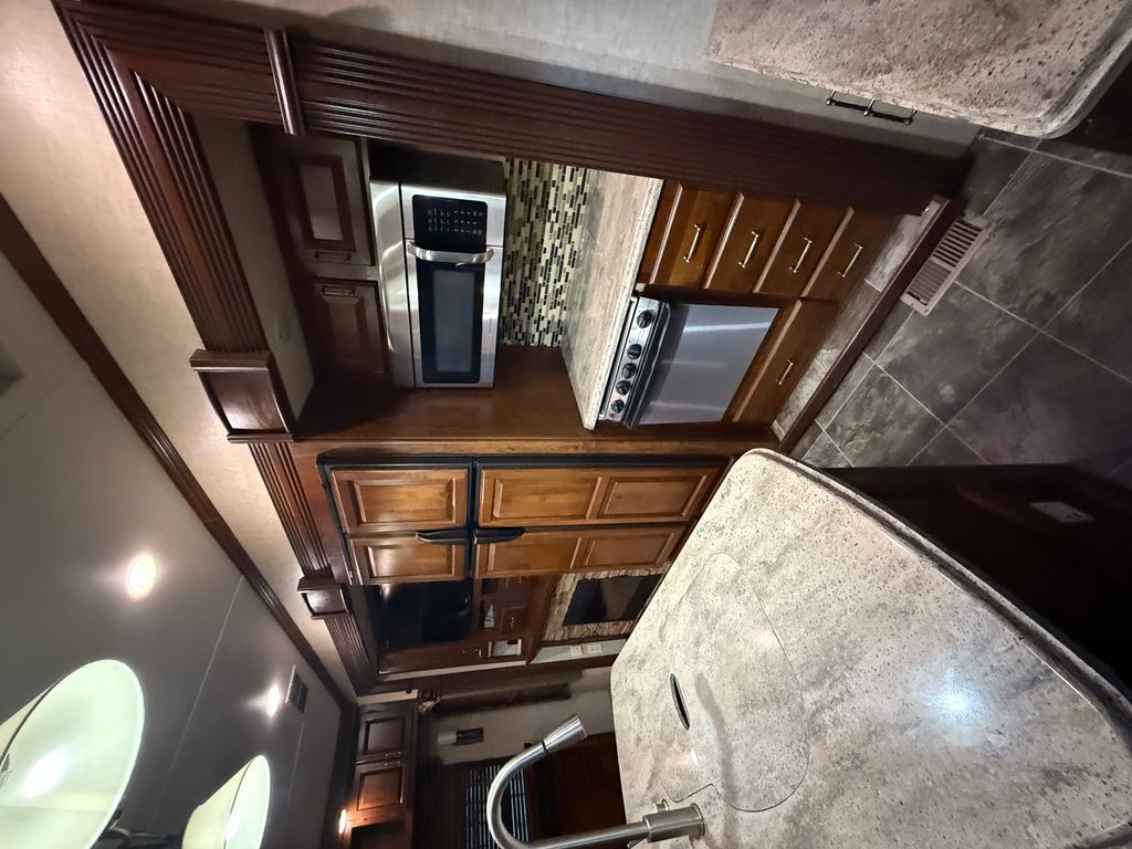2013 Keystone Alpine 3720FB - National Vehicle