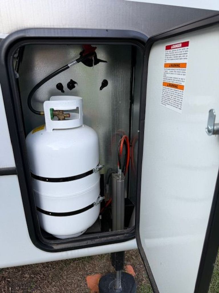 2024 Keystone Montana 3901RK - National Vehicle