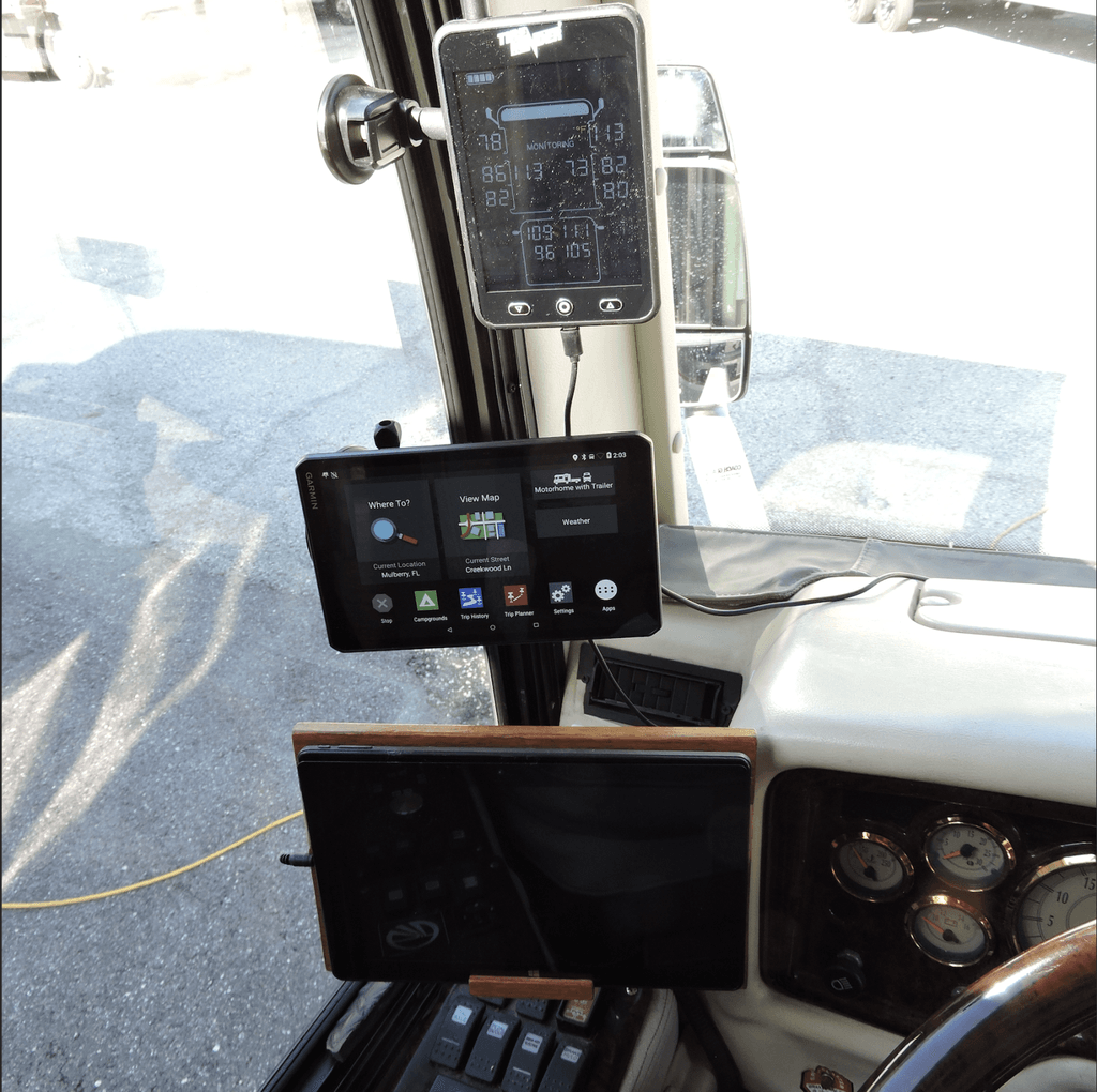 2003 Monaco Signature Commander - National Vehicle