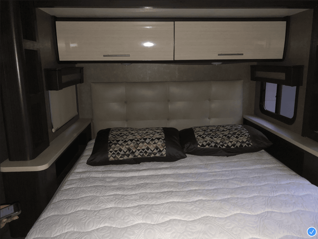 2016 Thor Motor Coach Gemini 23TR - National Vehicle