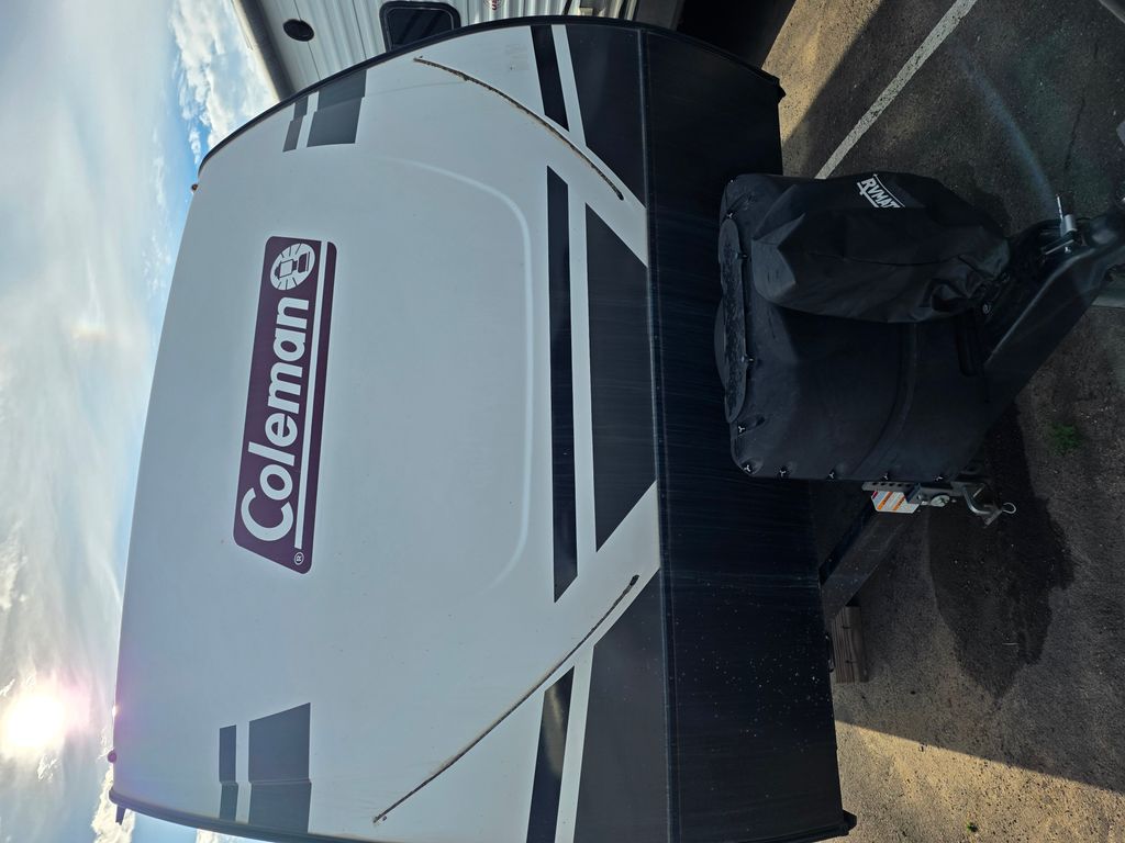 2022 Dutchmen Coleman Light 2515RL - National Vehicle