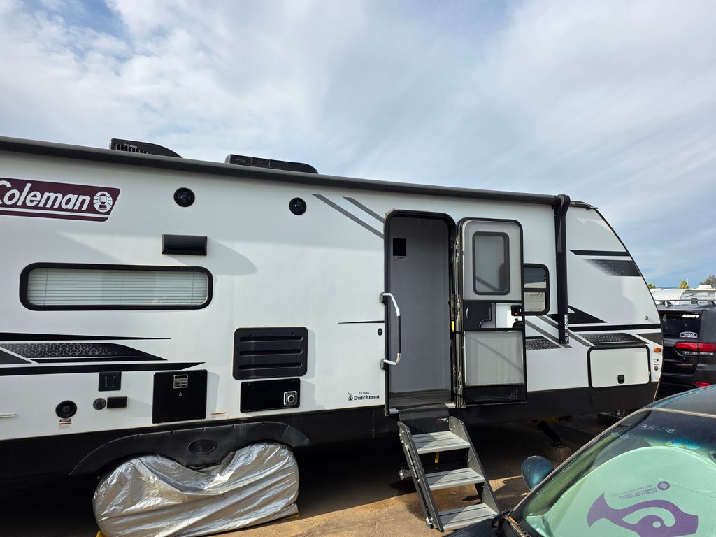 2022 Dutchmen Coleman Light 2515RL - National Vehicle