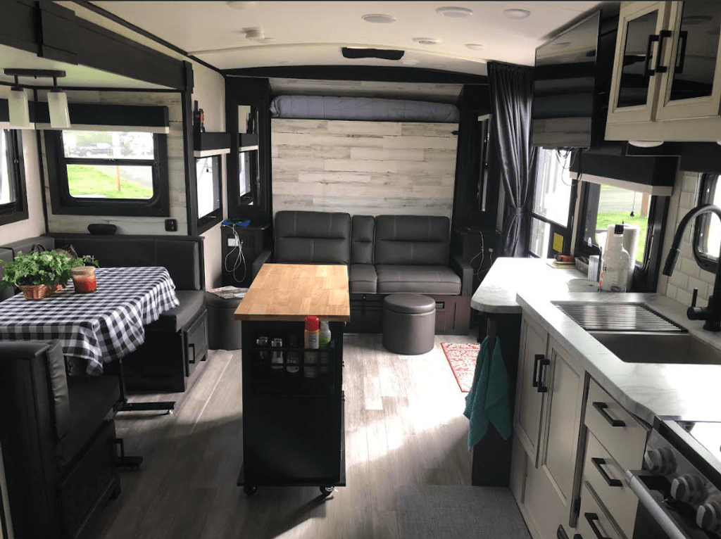 2023 Jayco White Hawk 25MBH - National Vehicle