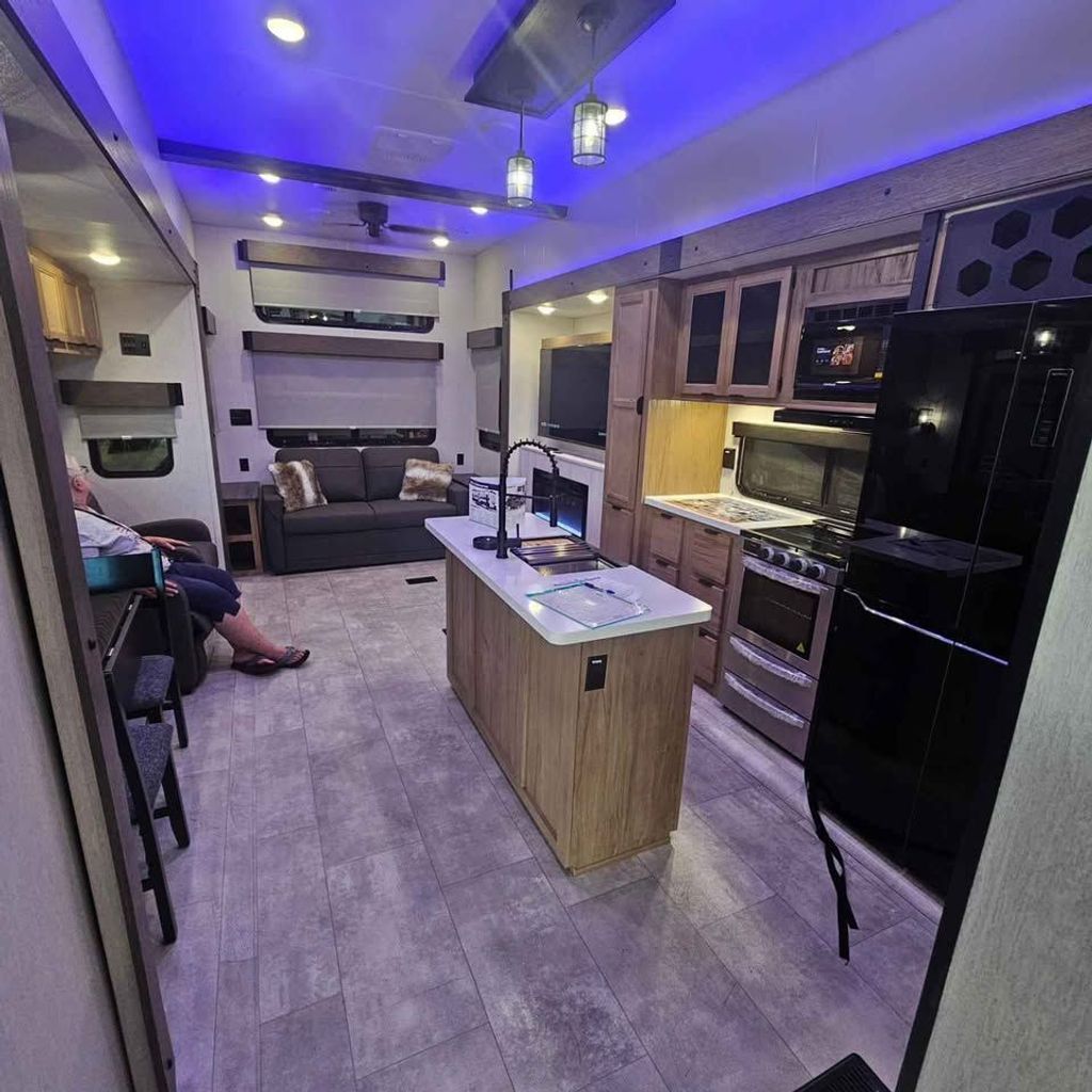 2024 Forest River Cherokee Timberwolf Black Label 39DLBL - National Vehicle