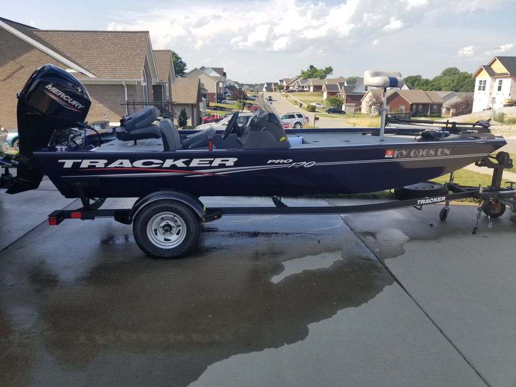 2020 Tracker Pro 170 - National Vehicle