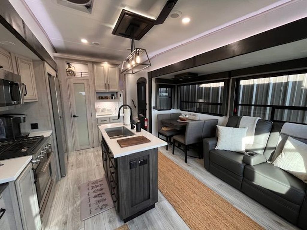 2025 Keystone Montana High Country 295RL - National Vehicle