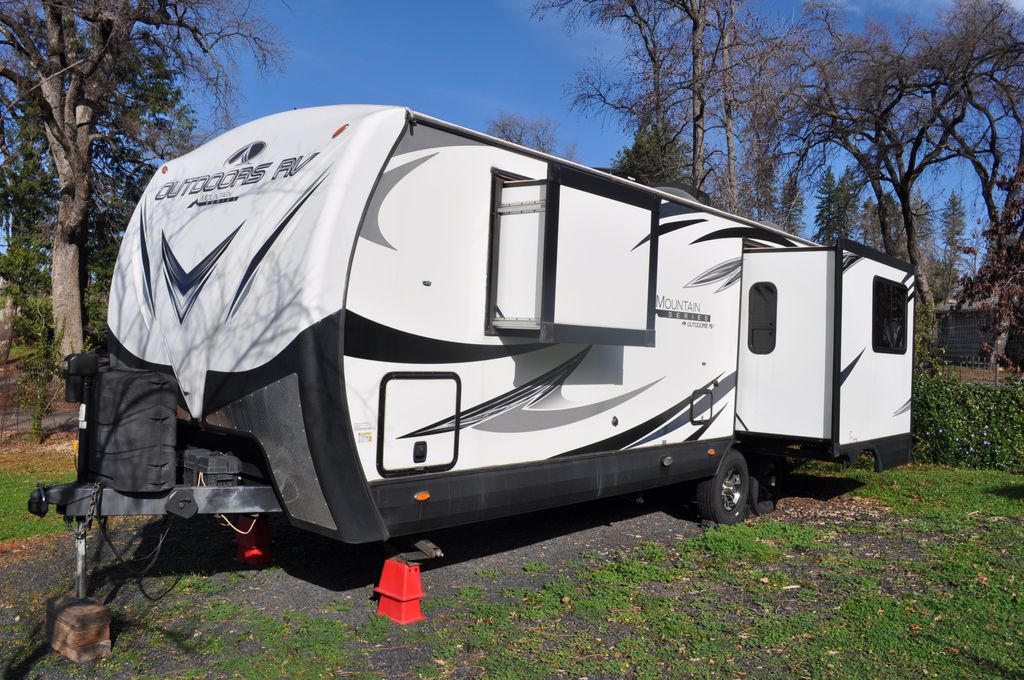 2019 Outdoors RV Blackstone 250RDS - National Vehicle