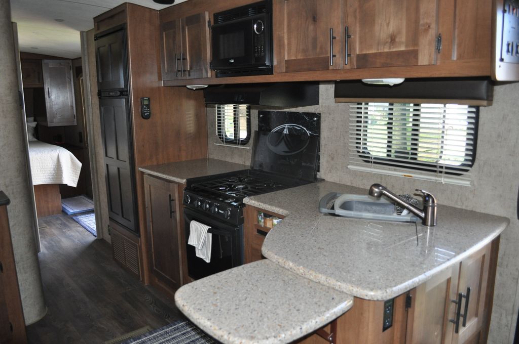 2019 Outdoors RV Blackstone 250RDS - National Vehicle