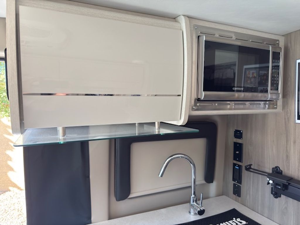 2022 Thor Motor Coach Rize 18M - National Vehicle