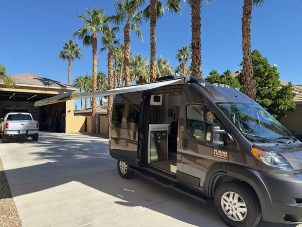 2022 Thor Motor Coach Rize 18M - National Vehicle