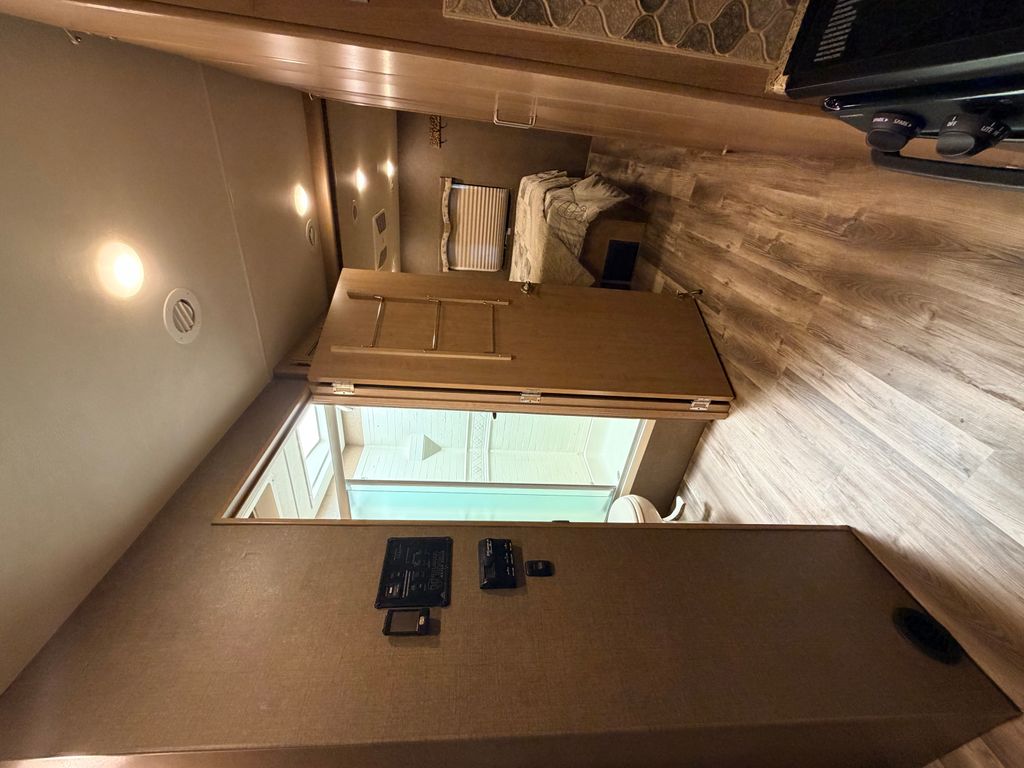2018 Thor Motor Coach Windsport 34J - National Vehicle