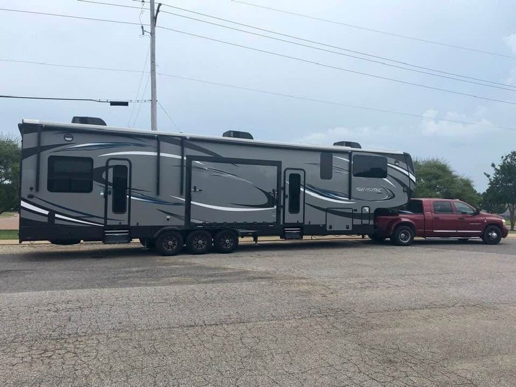 2017 Jayco Seismic 4212 - National Vehicle