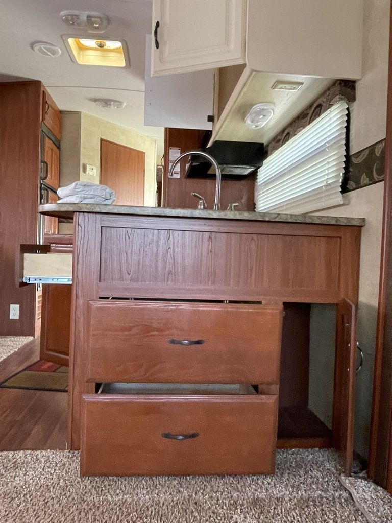 2012 Keystone Outback 10th Anniversary 298RE - National Vehicle