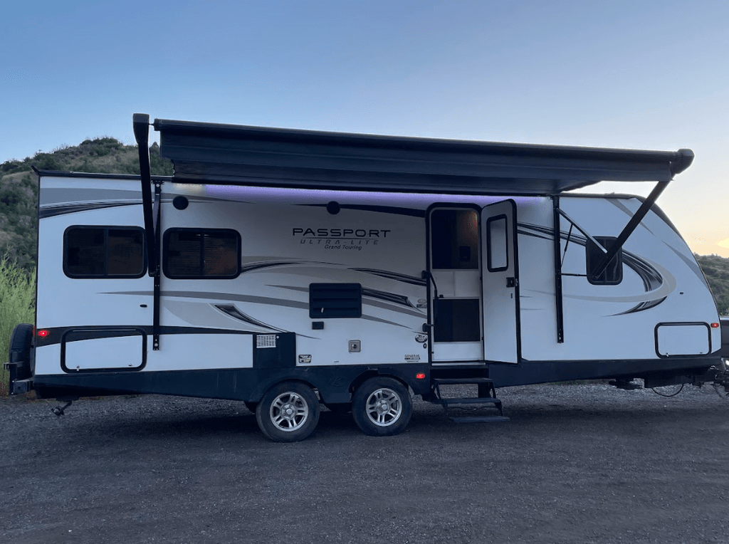 2018 Keystone Passport Ultra Lite 2520RLWE - National Vehicle