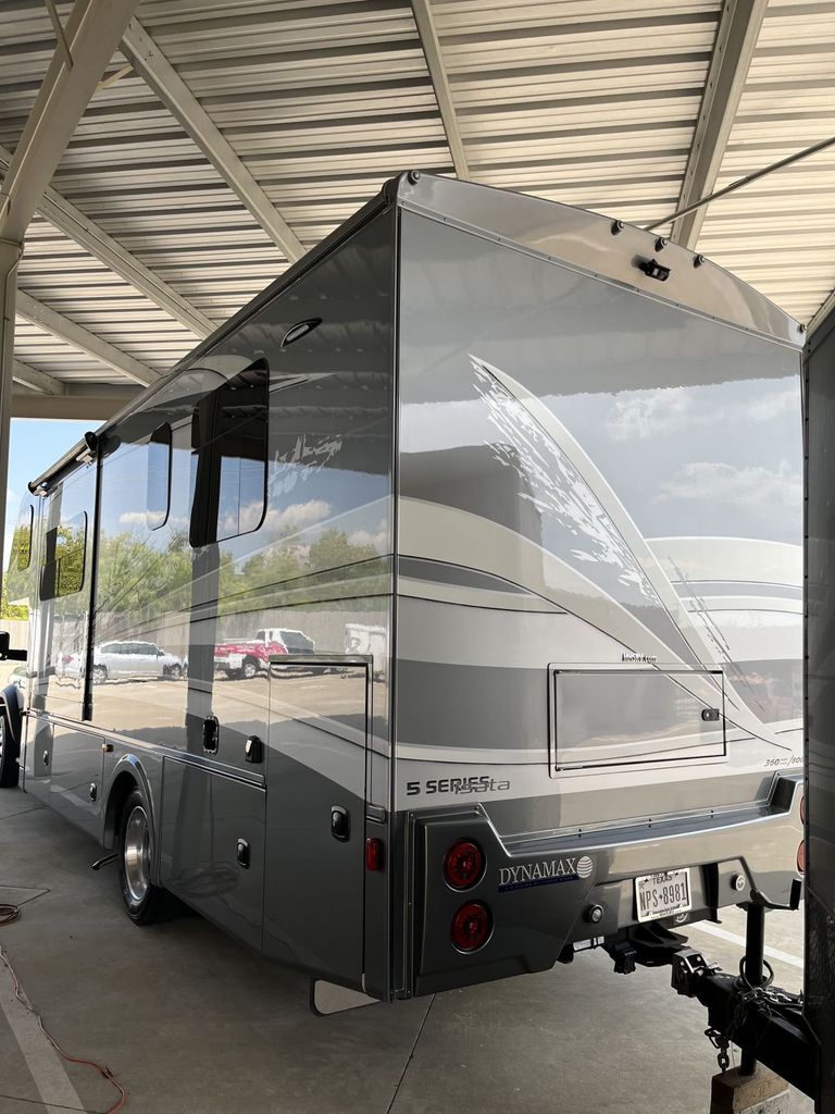 2021 Dynamax Isata 5 28SS - National Vehicle