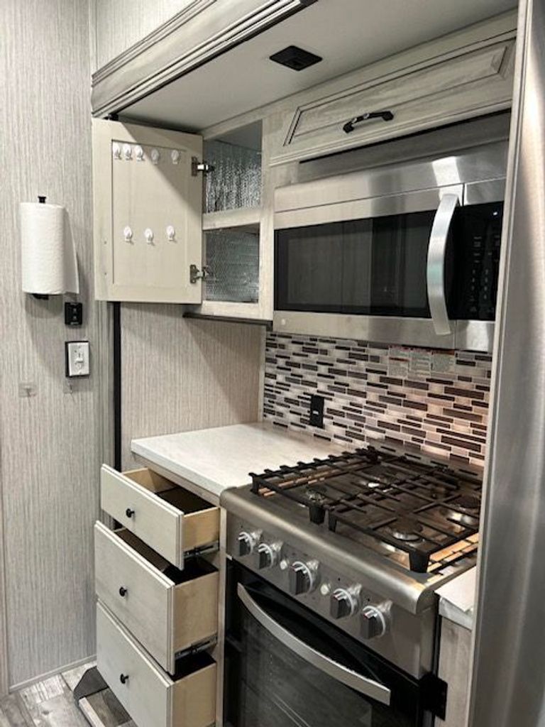 2022 Forest River Sandpiper 391FLRB - National Vehicle