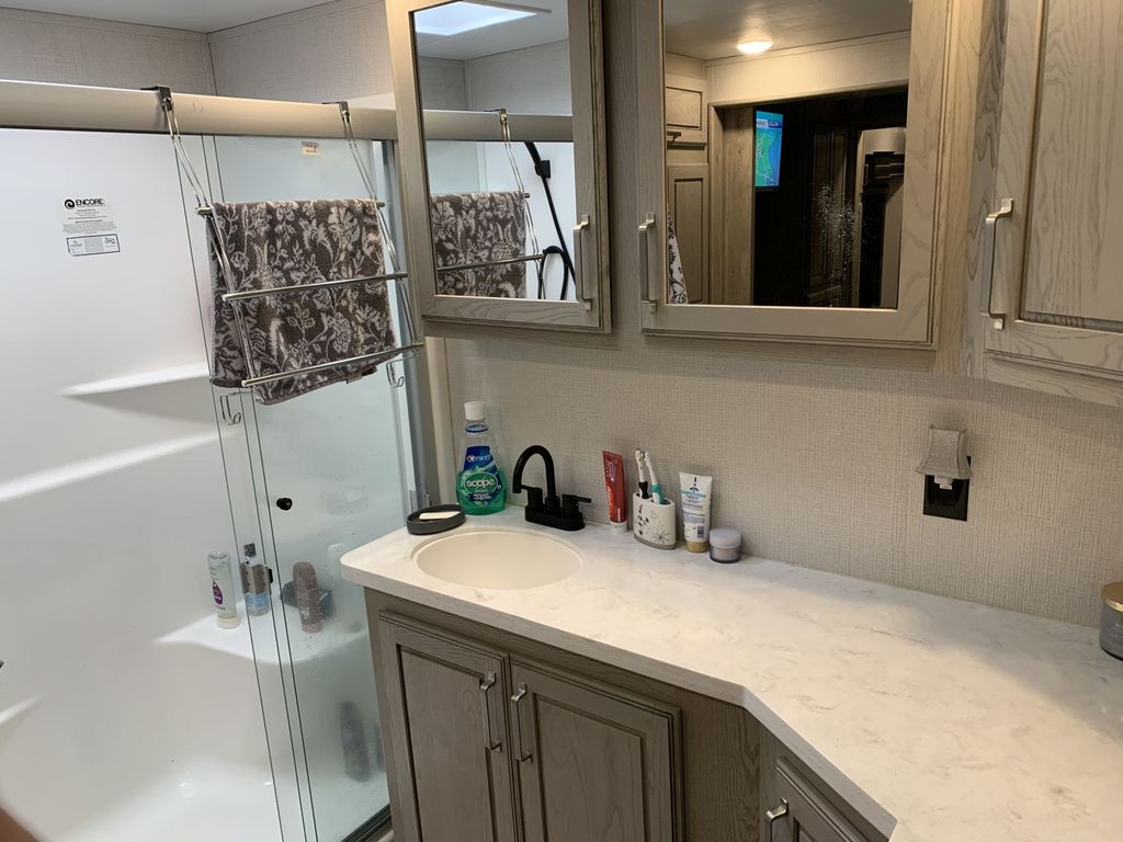 2021 Keystone Alpine 3700FL - National Vehicle