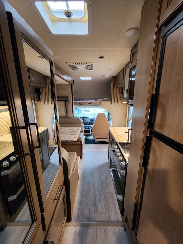 2021 Thor Motor Coach Daybreak 24DB - National Vehicle