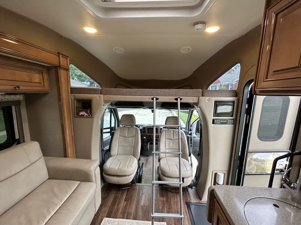 2018 Thor Motor Coach Synergy 24SP - National Vehicle