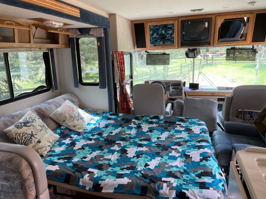 1999 National RV Dolphin 5360 - National Vehicle