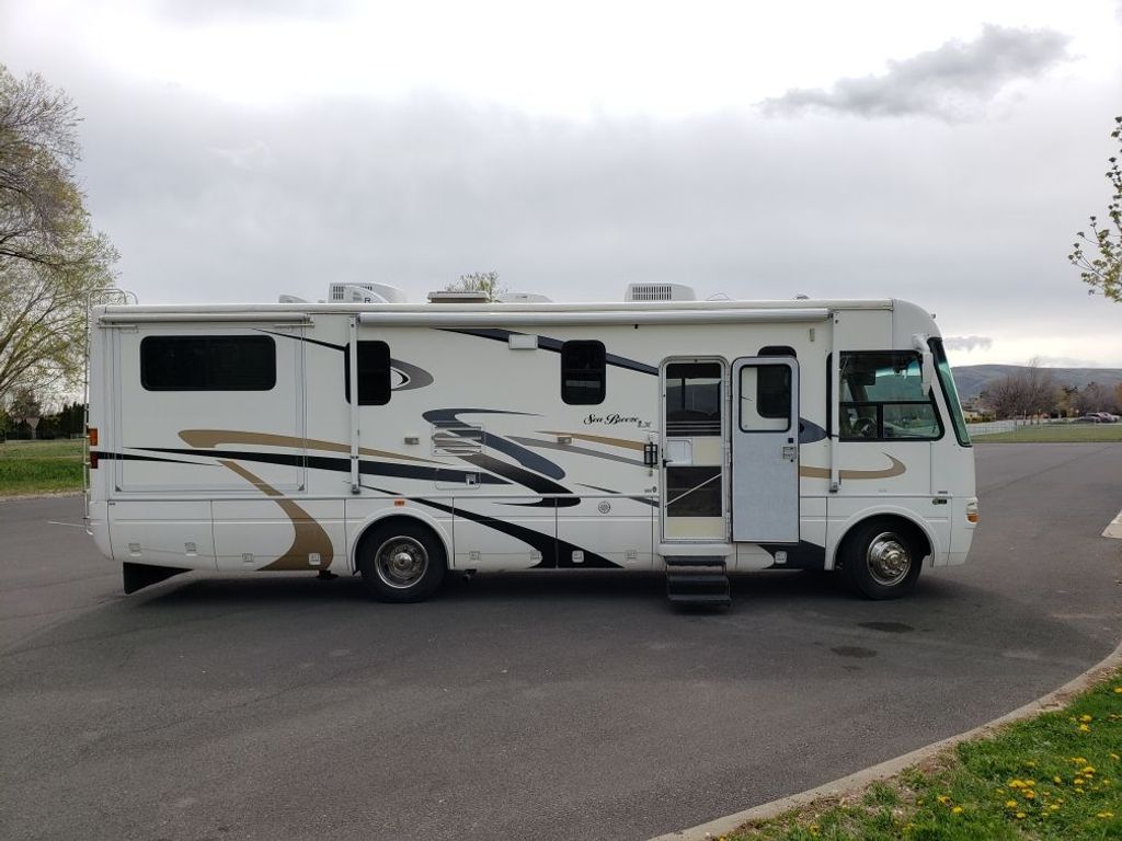 2005 National RV Sea Breeze 8321LX - National Vehicle
