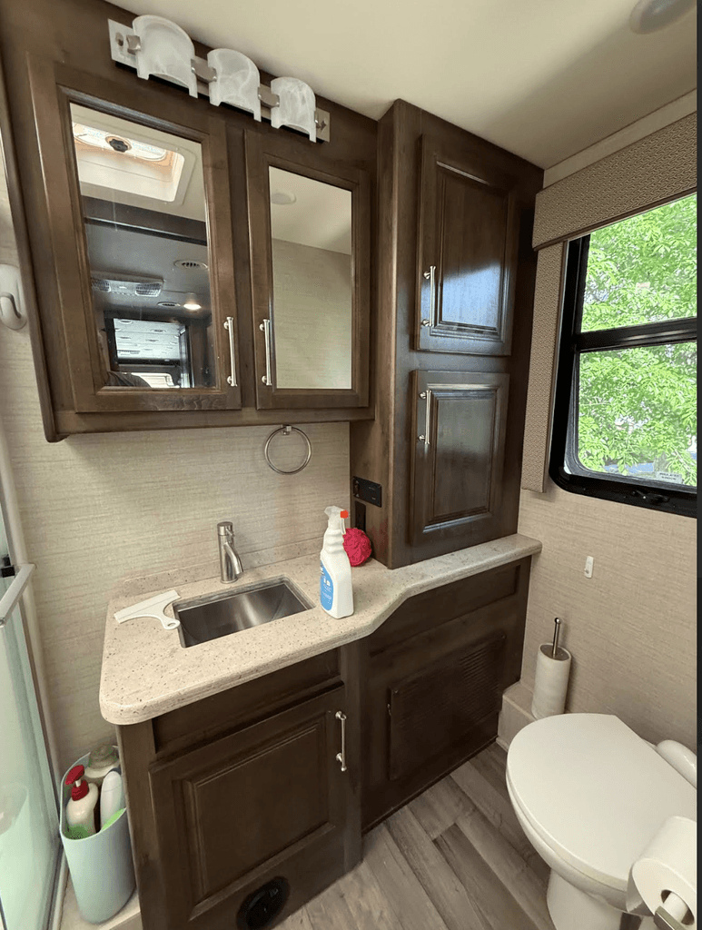 2020 Entegra Coach Emblem 36U - National Vehicle