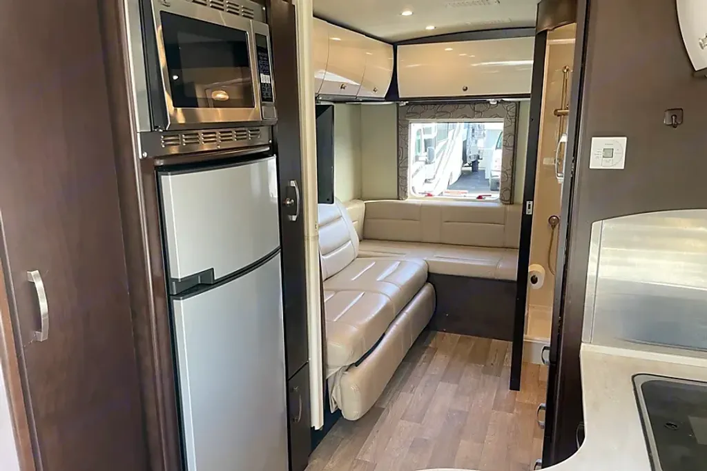 2015 Leisure Travel Van Serenity S24CB - National Vehicle