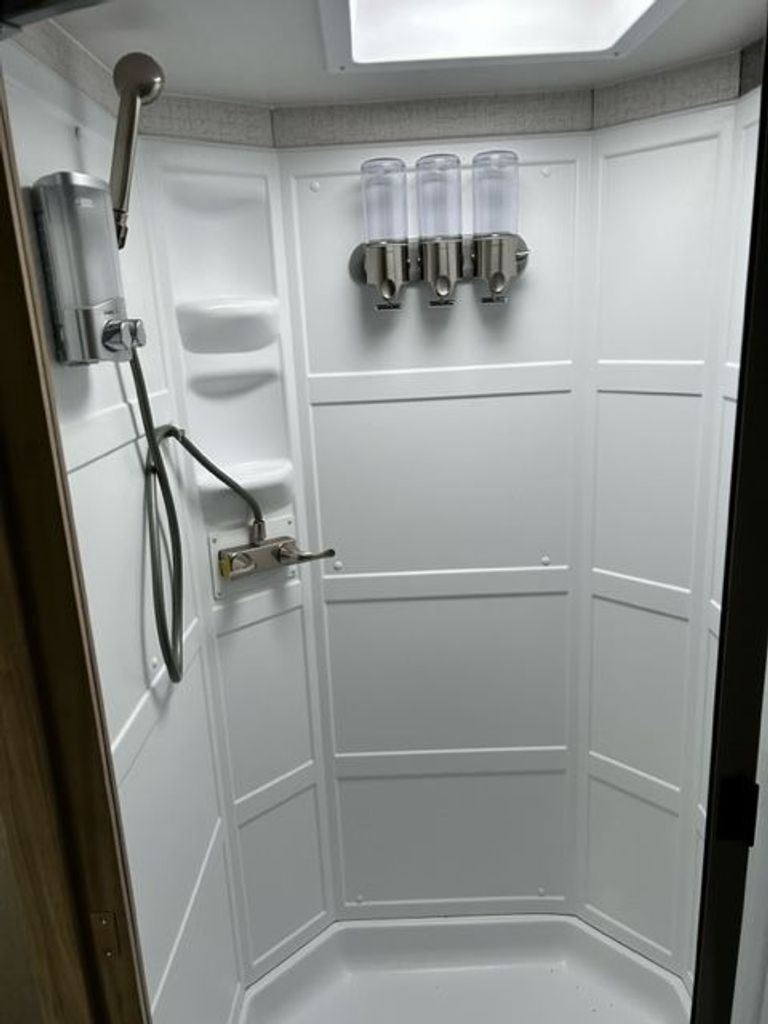 2021 Winnebago Micro Minnie 2108DS - National Vehicle