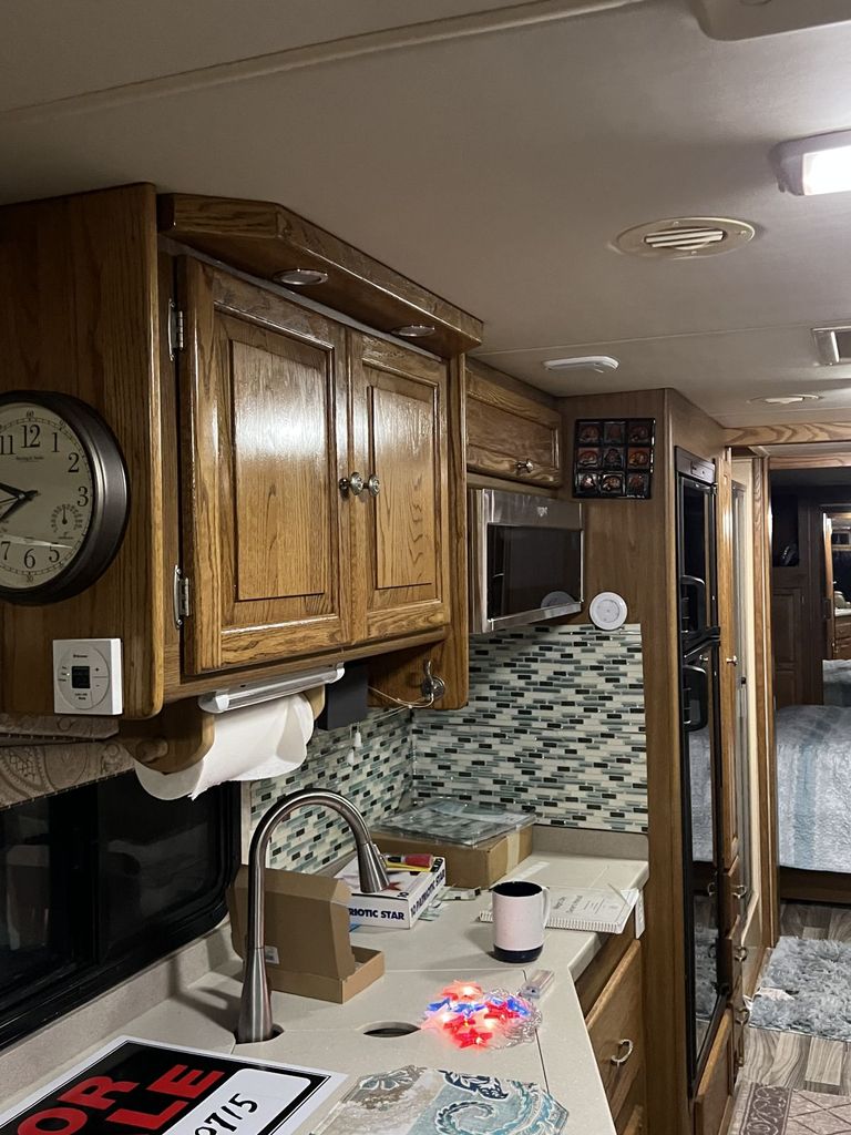 2005 Tiffin Motorhomes Allegro Bay 34XB - National Vehicle