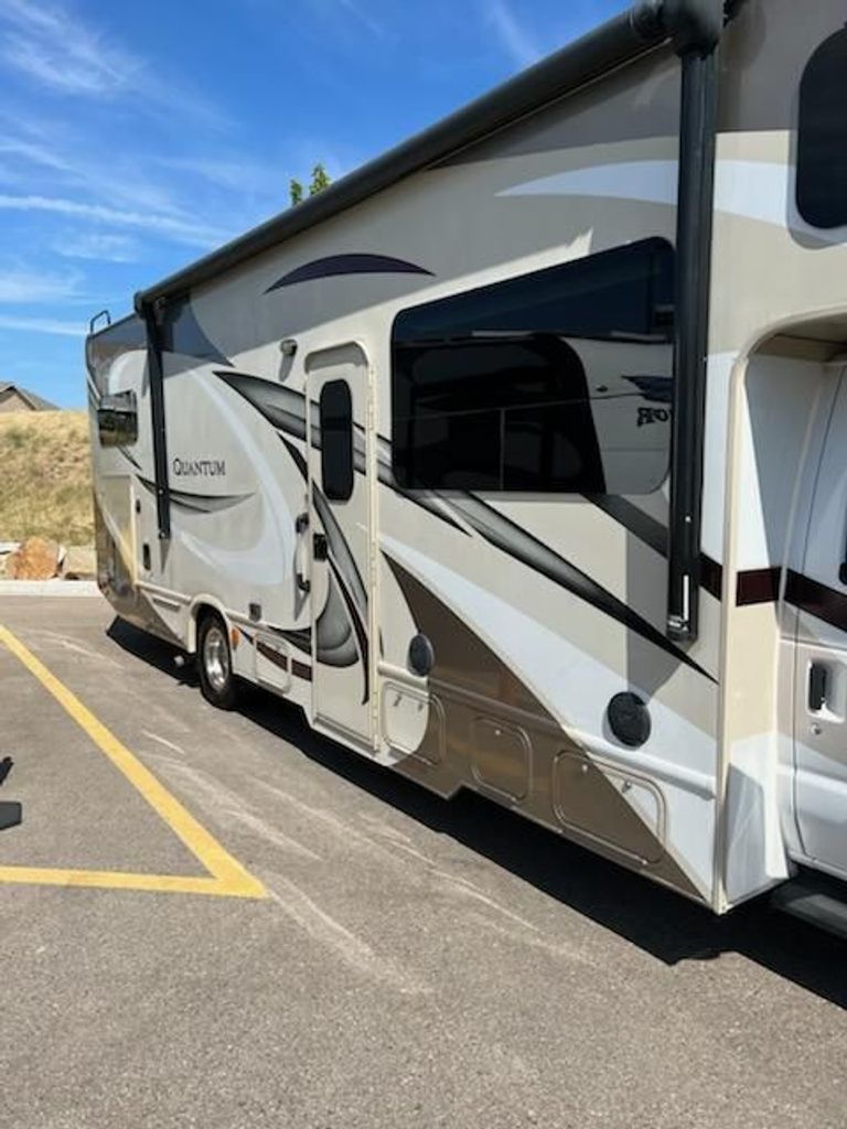2016 Thor Motor Coach Quantum WS31 - National Vehicle