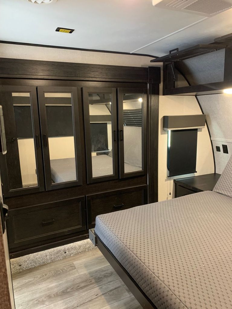 2021 Highland Ridge Mesa Ridge XLT 364BHS - National Vehicle