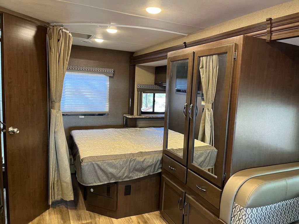 2019 Thor Motor Coach Freedom Elite 24HE - National Vehicle