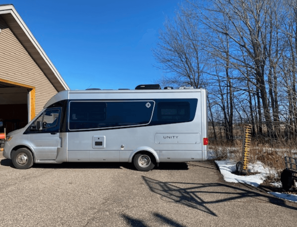 2020 Leisure Travel Van Unity U24TB - National Vehicle