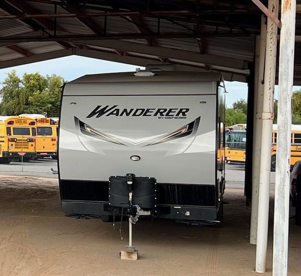 2021 Genesis Supreme Wanderer 26FSWL - National Vehicle