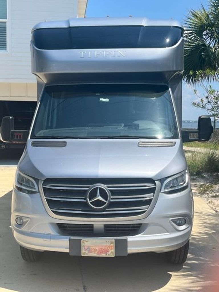 2020 Tiffin Motorhomes Wayfarer 25RW - National Vehicle