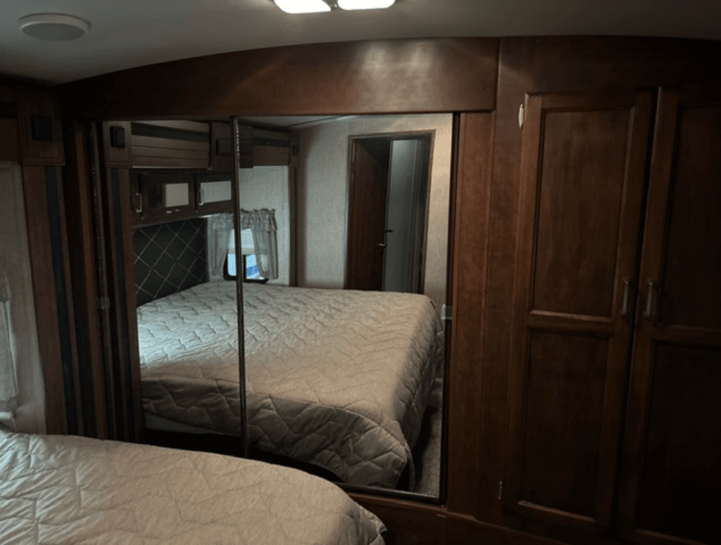 2018 Keystone Outback Super-Lite 330RL - National Vehicle