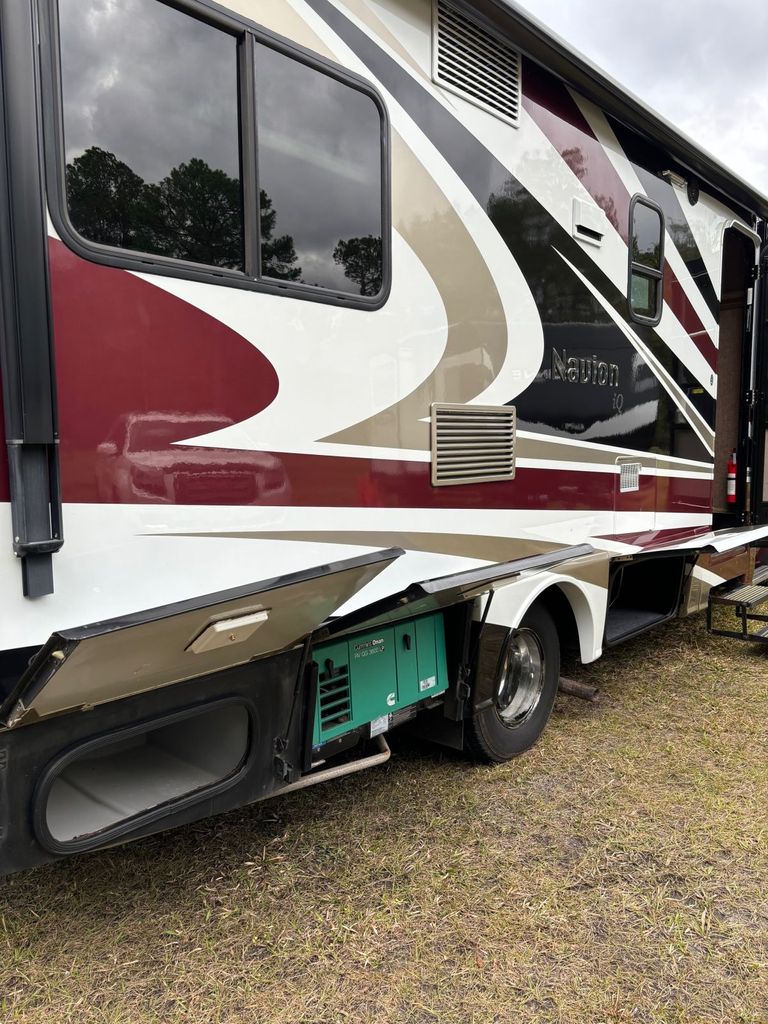 2014 Itasca Navion IQ 24G - National Vehicle