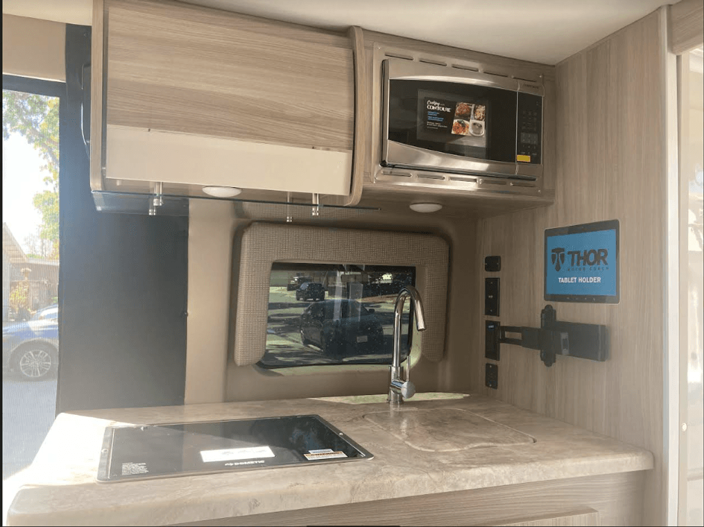 2023 Thor Motor Coach Scope 18M - National Vehicle